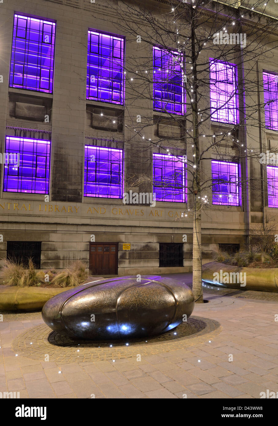 Sheffield city museum hi-res stock photography and images - Alamy