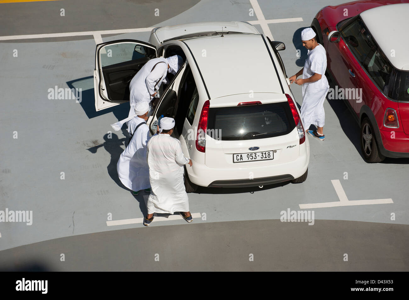 Car loading ford hi-res stock photography and images - Alamy
