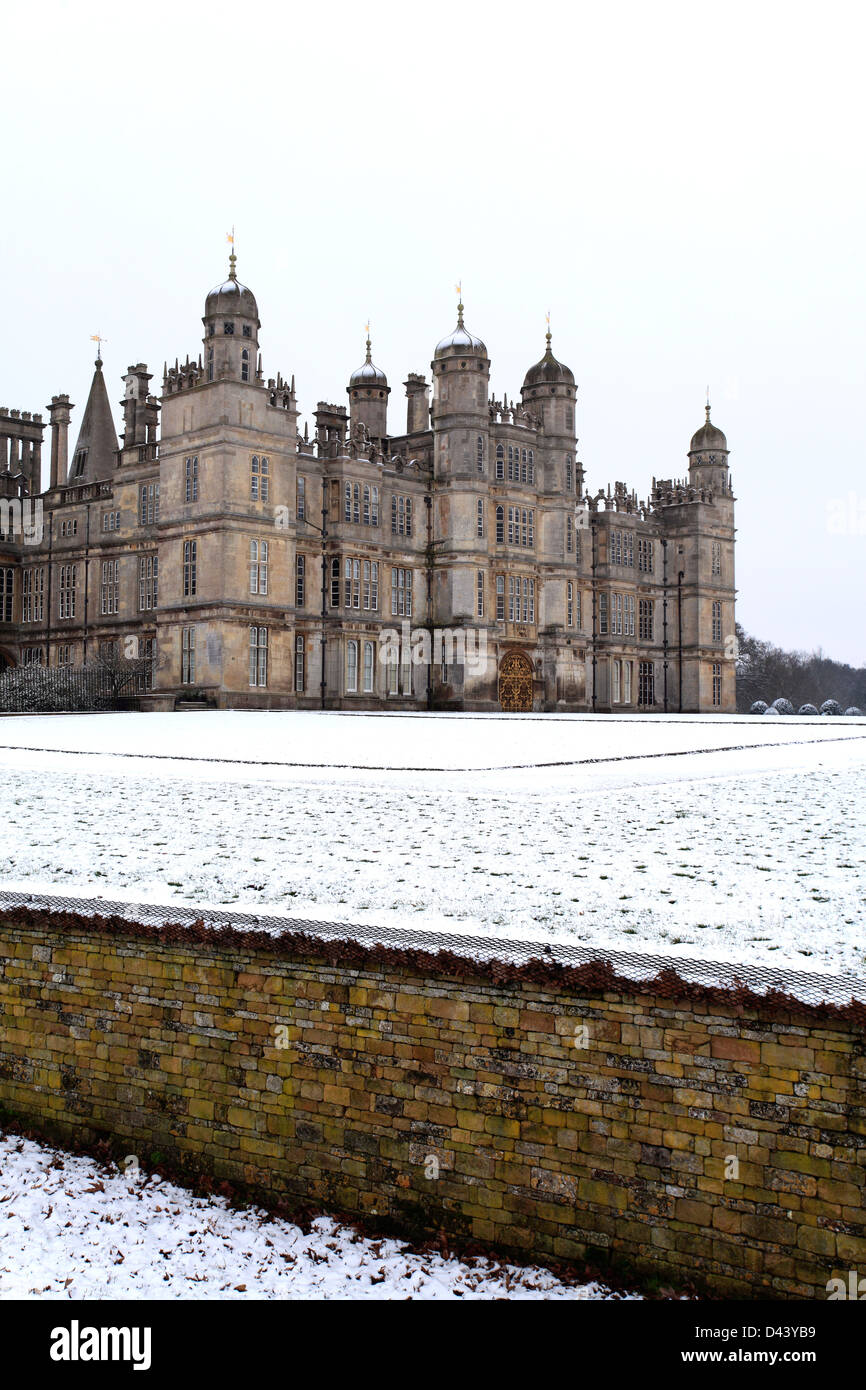 Winter snow, Burghley House, Elizabethan Stately Home, Cambridgeshire ...