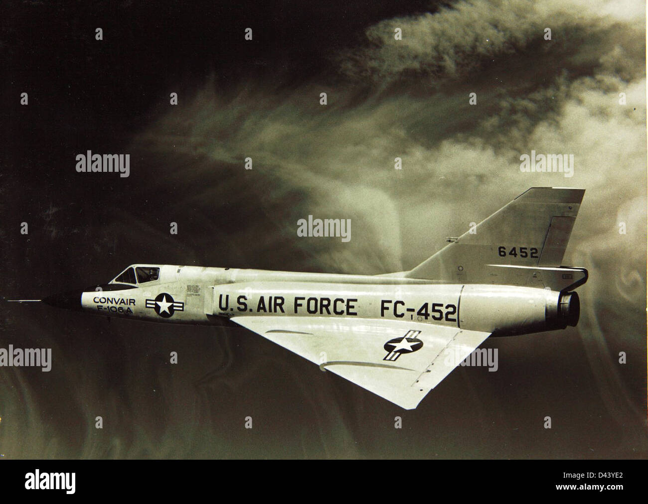 Convair f 106 delta dart hi-res stock photography and images - Alamy