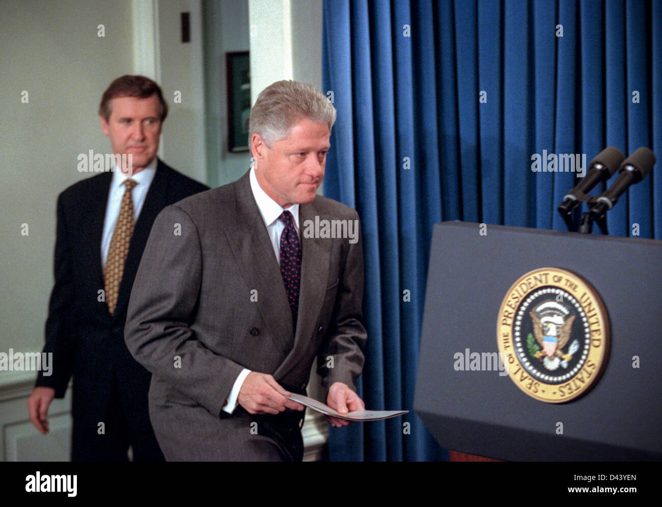 US President Bill Clinton walks to the podium in the Briefing Room of ...