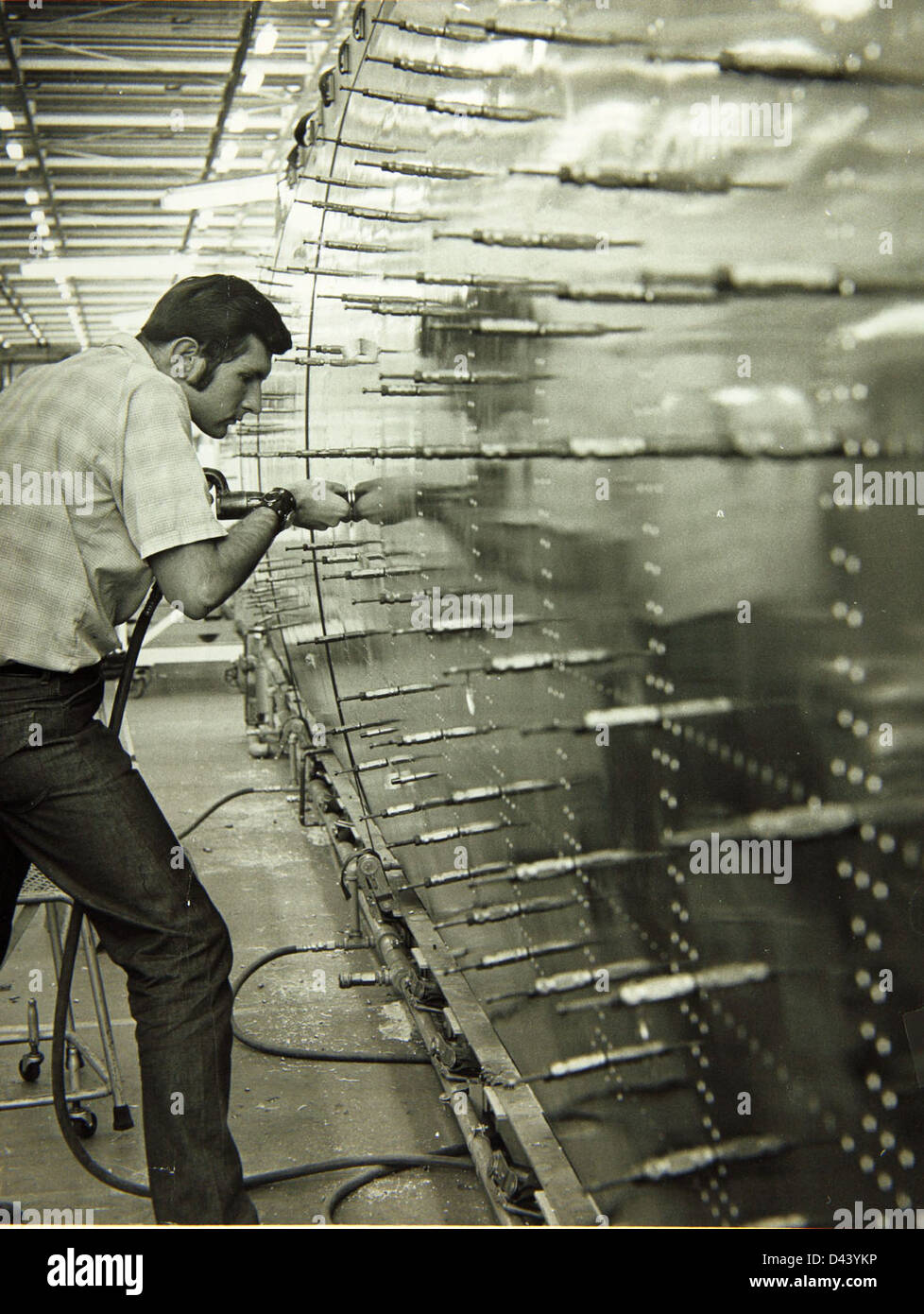 The McDonnell Douglas DC-10 is a wide-body, three-engine jet airliner ...