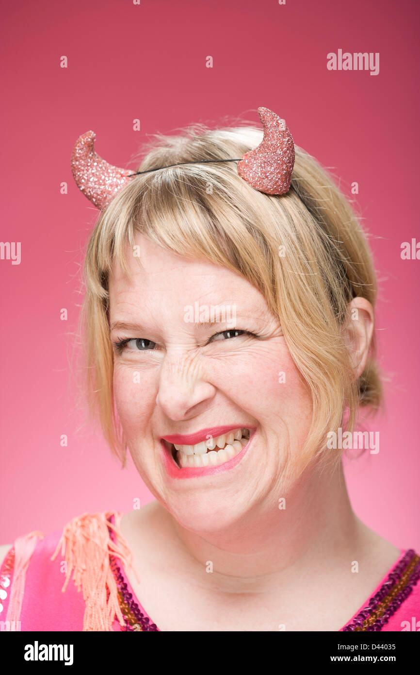 Facial expression sneer hi-res stock photography and images - Alamy