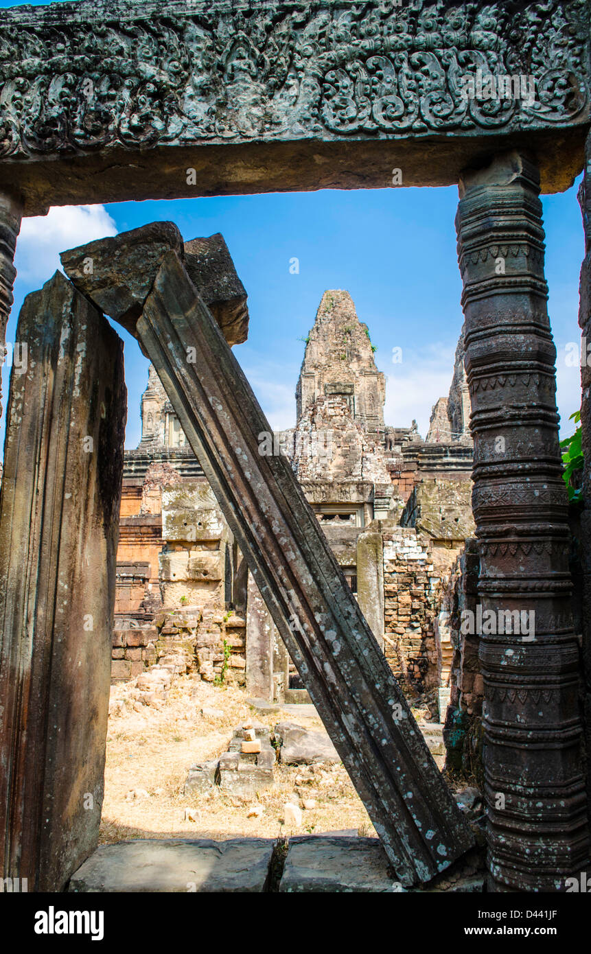 Pre Rup temple at Angkor Wat complex in Cambodia Stock Photo - Alamy
