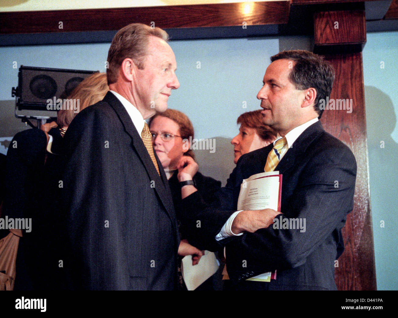 New York Attorney General Dennis Vacco (right) with Pennsylvania ...