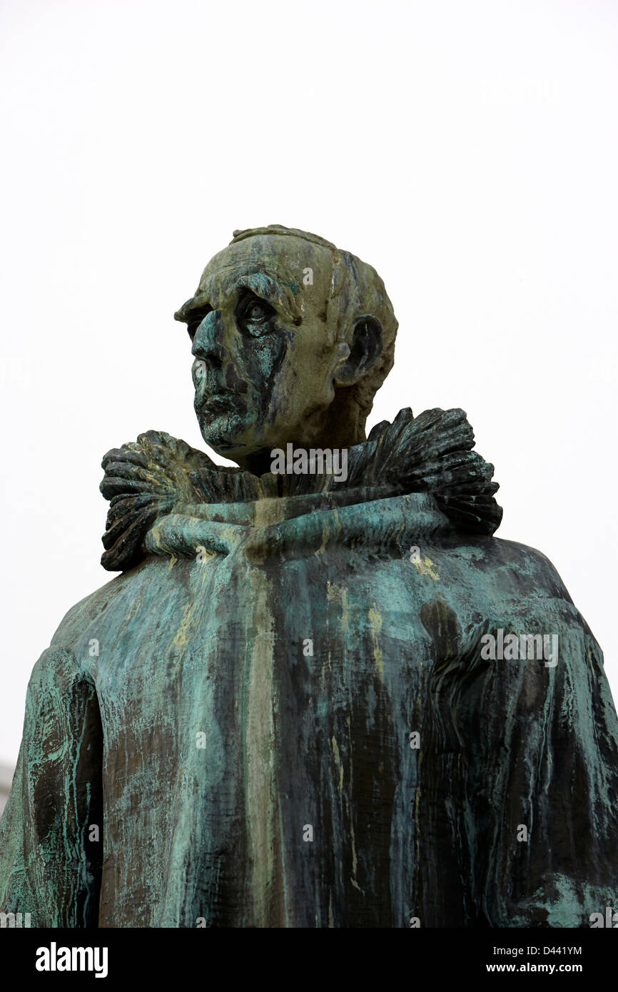 Roald amundsen monument hi-res stock photography and images - Alamy