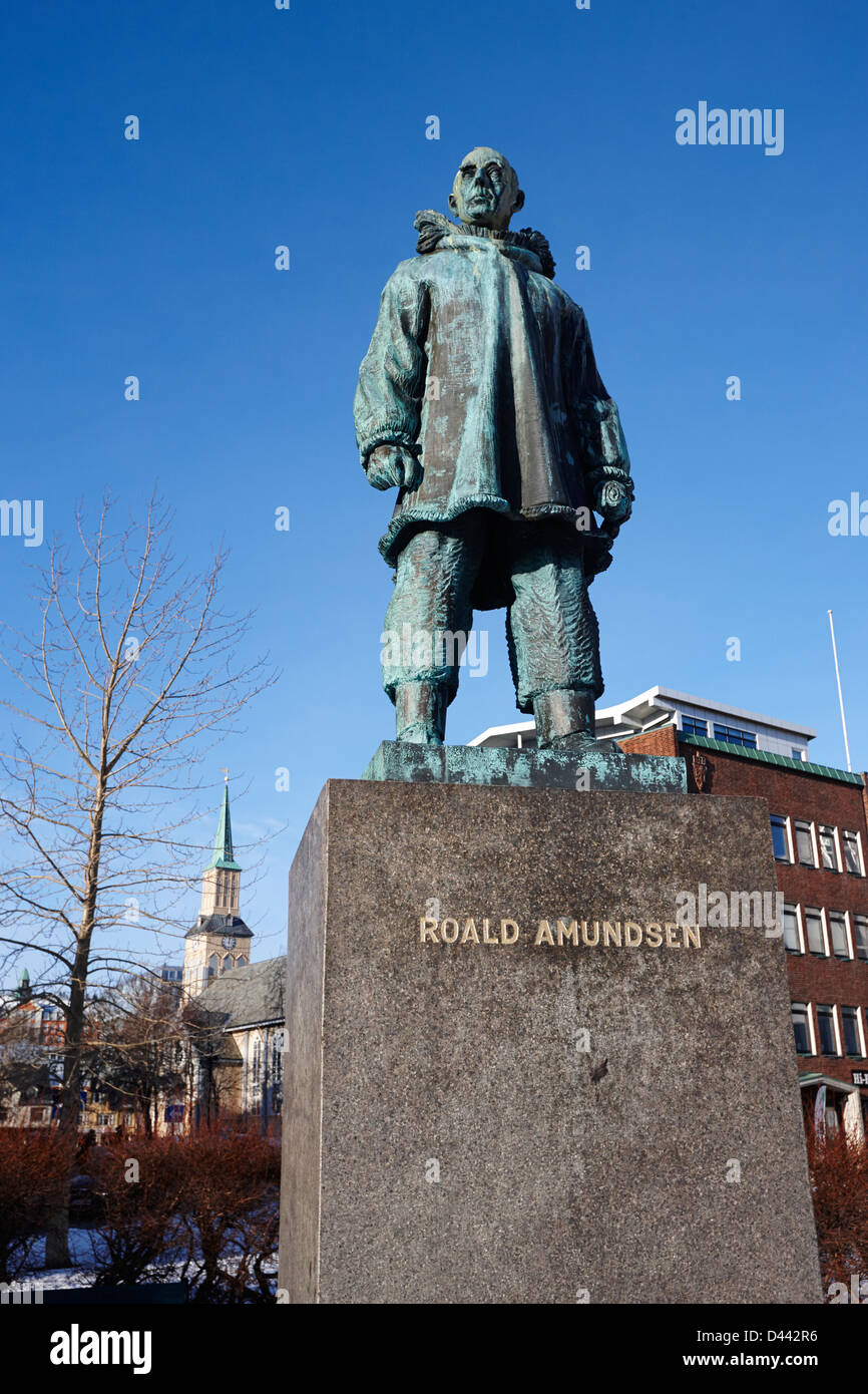 Statue of roald amundsen hi-res stock photography and images - Alamy