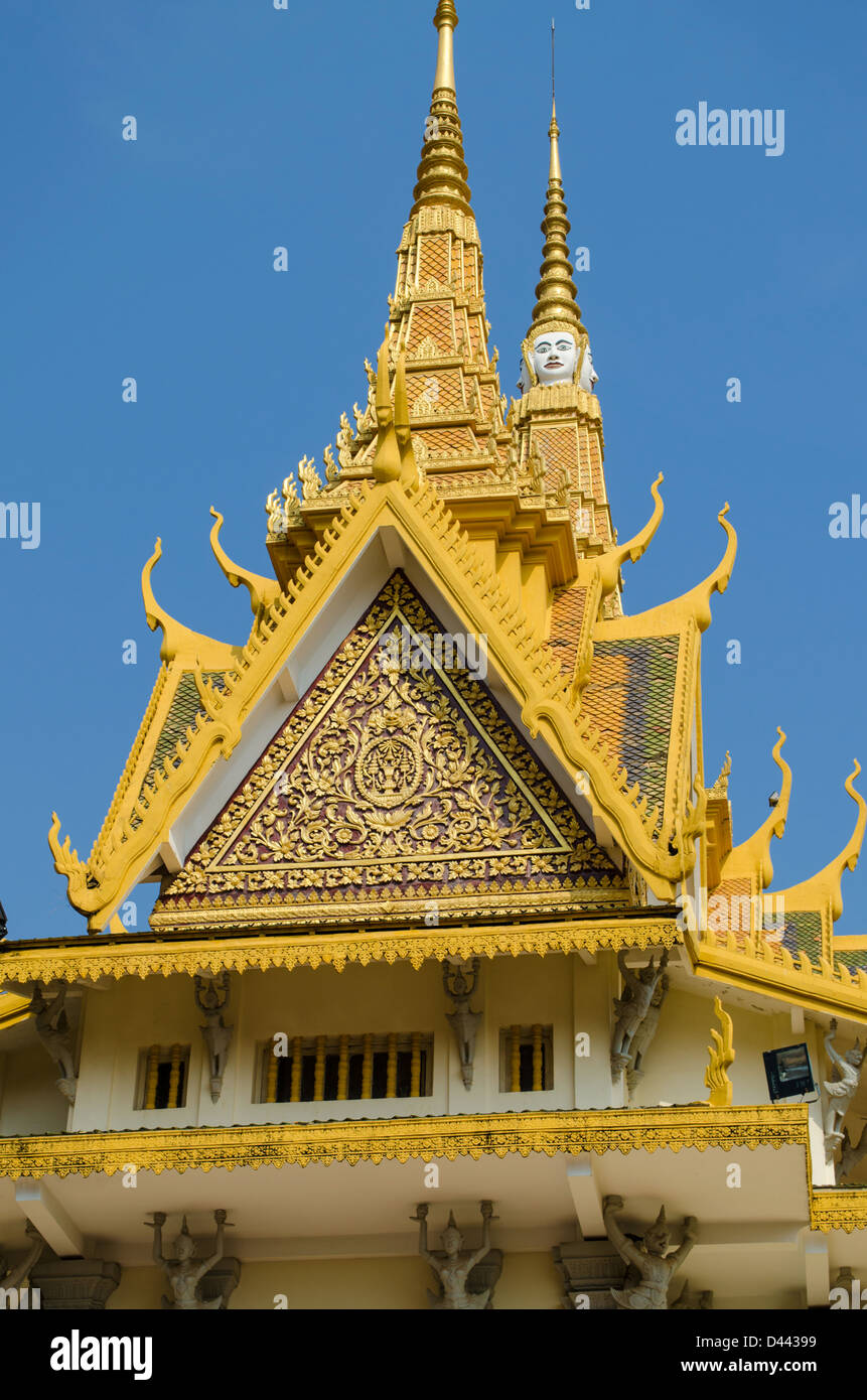 The Silver Pagoda in Phnom Penh, Cambodia Stock Photo - Alamy