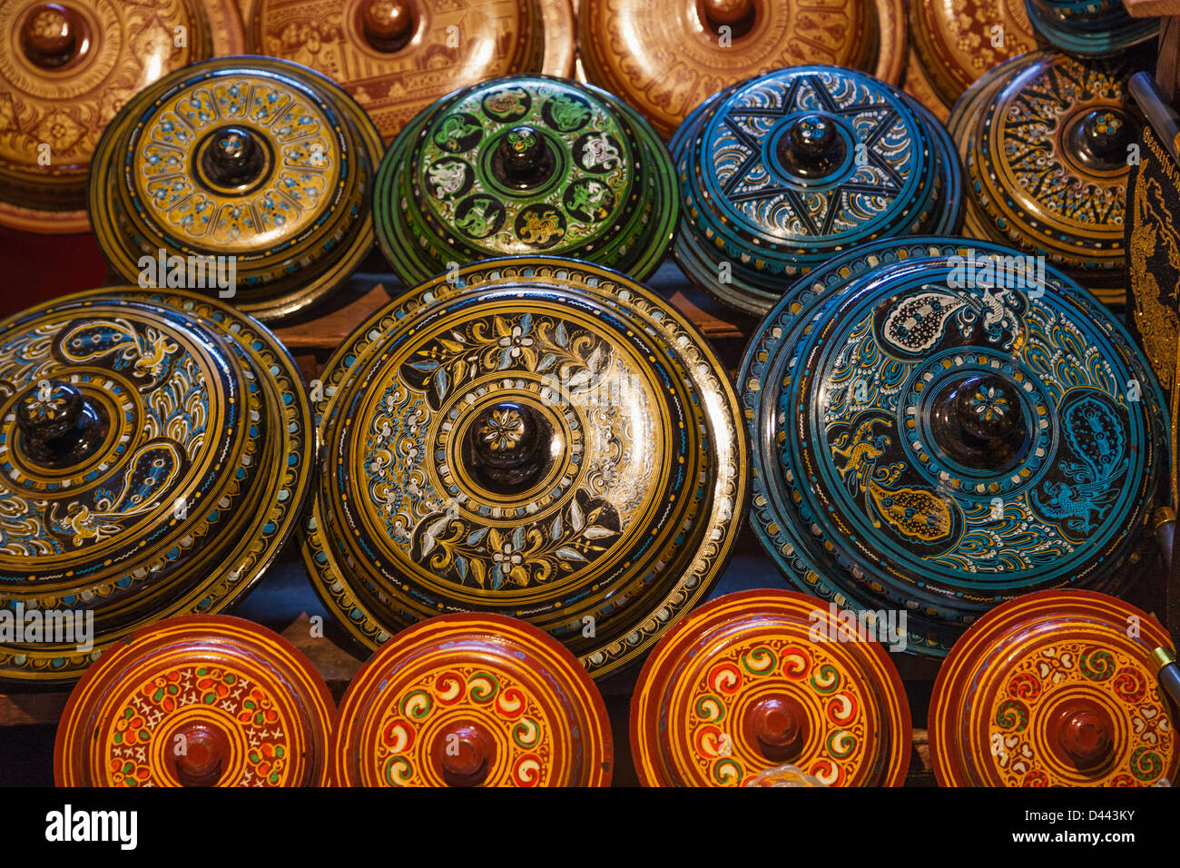 Myanmar, Yangon, Bogyoke Market, Lacquerware Bowls Stock Photo - Alamy
