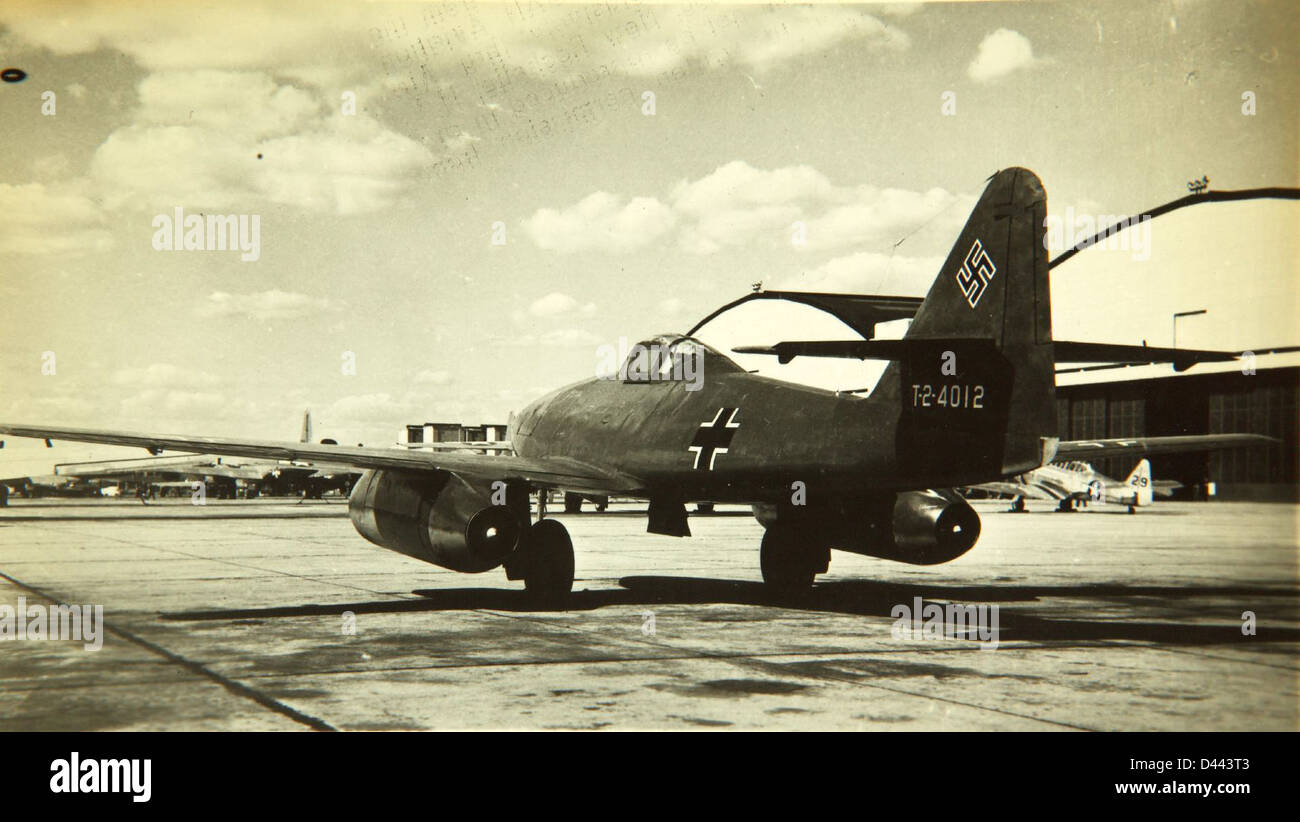 Schwalbeswallow hi-res stock photography and images - Alamy