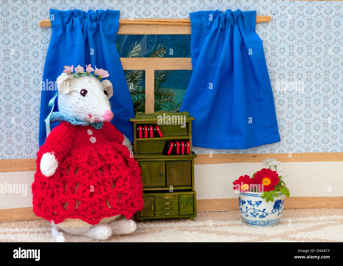 Lady mouse in red dress Stock Photo - Alamy