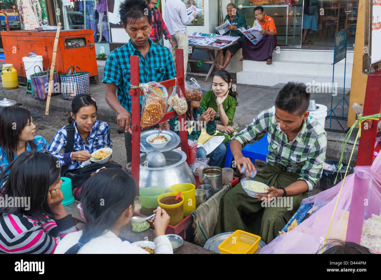 Myanmar Burma Rangoon People Eating Stock Photos & Myanmar Burma ...