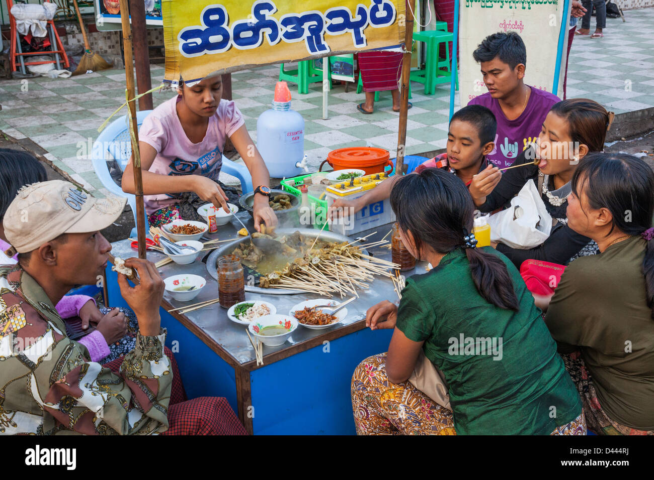 Myanmar, Yangon, Roadside Restaurant Stock Photo - Alamy