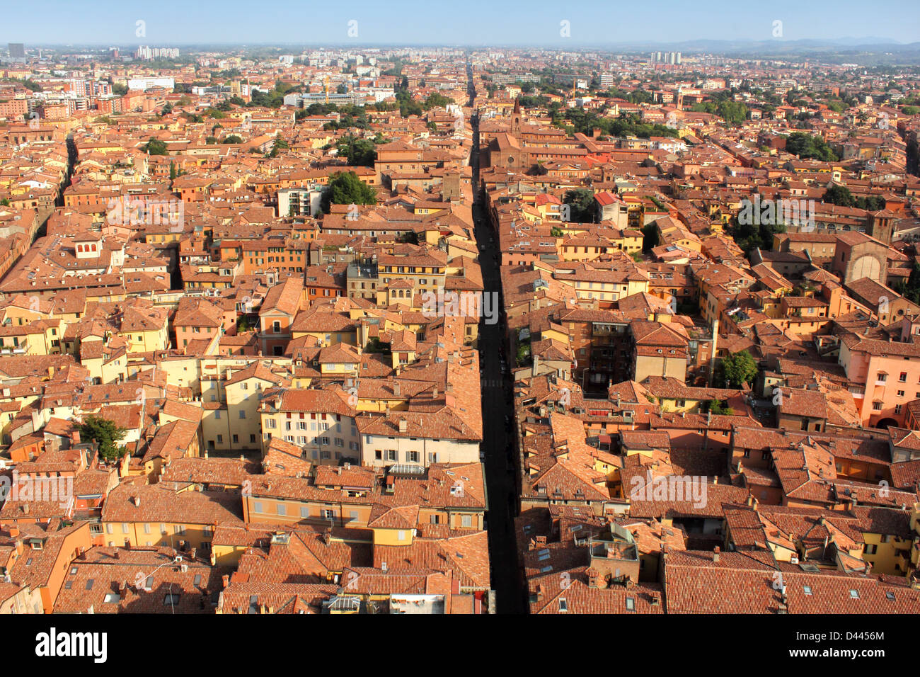 Bologna city center hi-res stock photography and images - Alamy