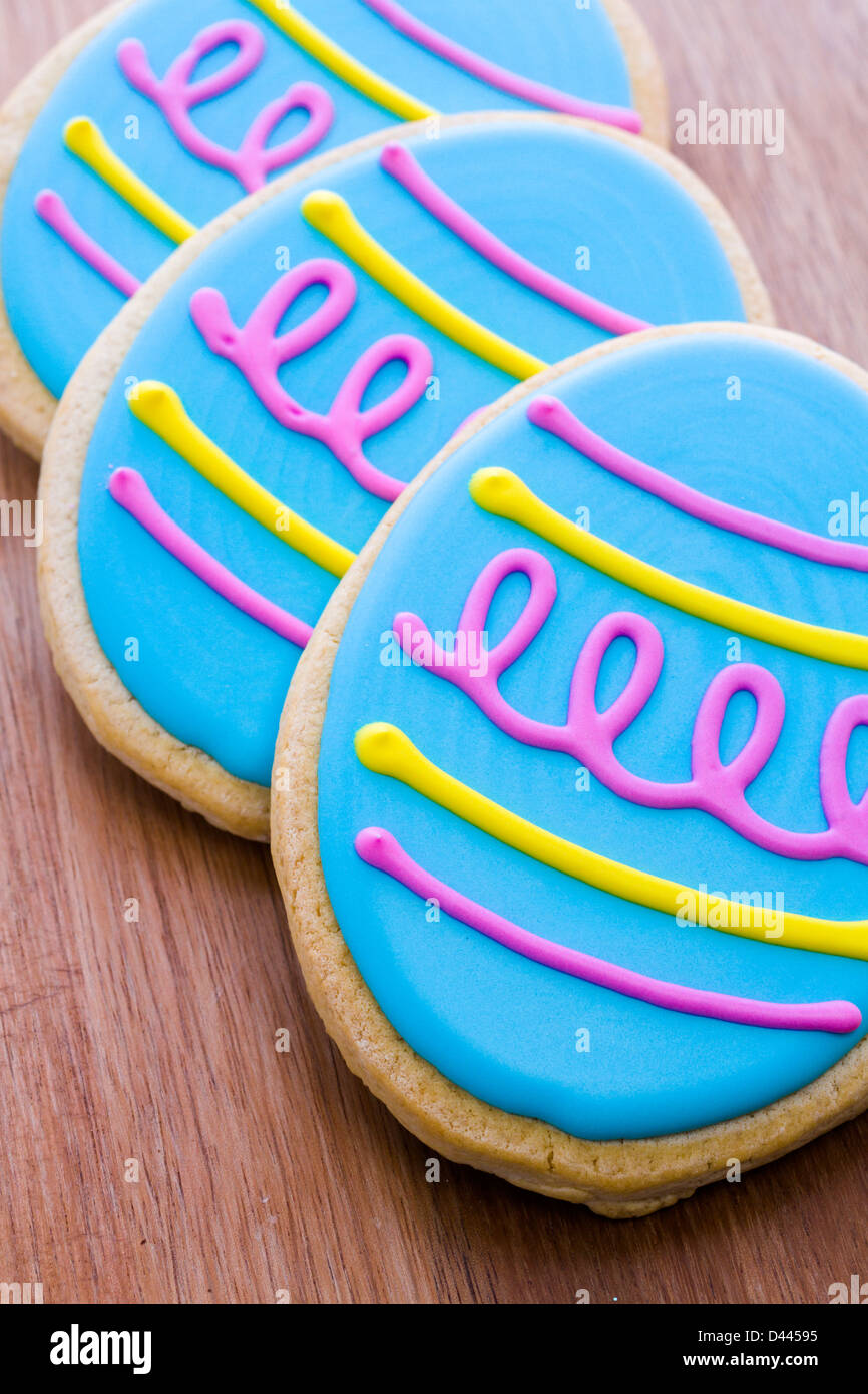 Blue Easter egg decorated shortbread cookie Stock Photo - Alamy