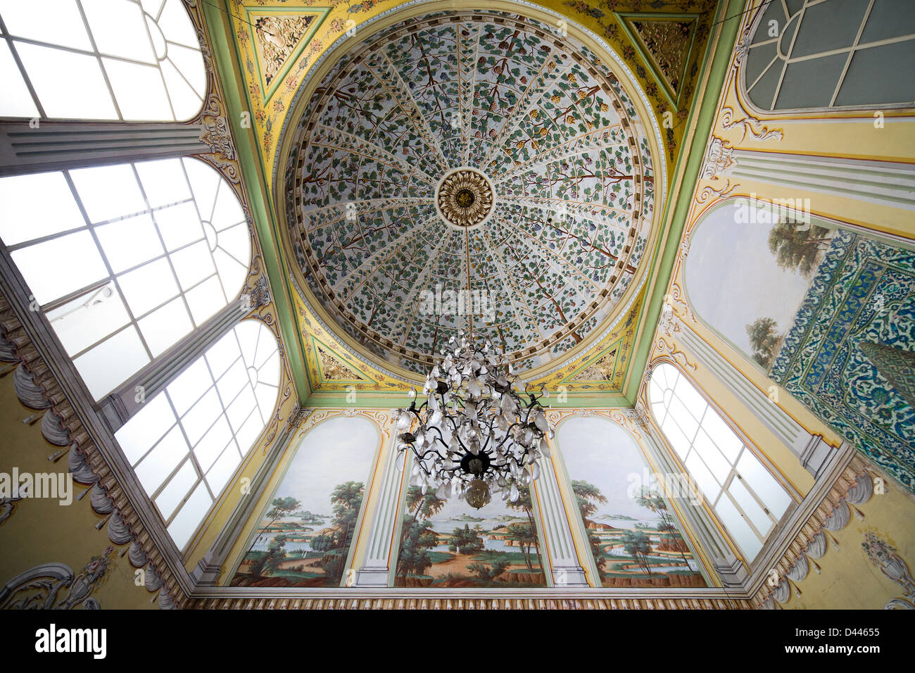 Interior of Queen Mother's (Valide Sultan Dairesi) bed chamber in the ...