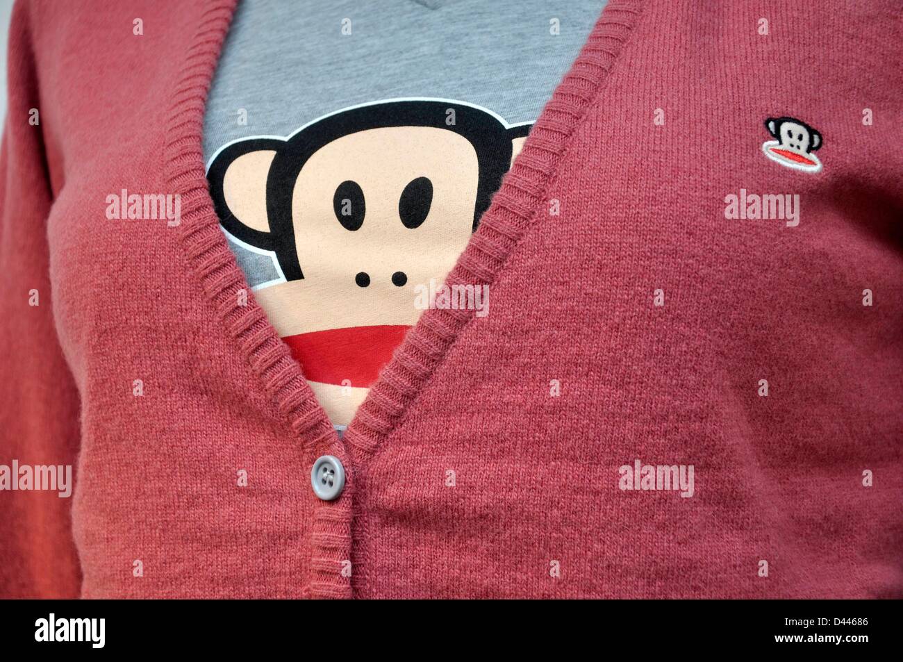 Paul frank affe shirt hi-res stock photography and images - Alamy