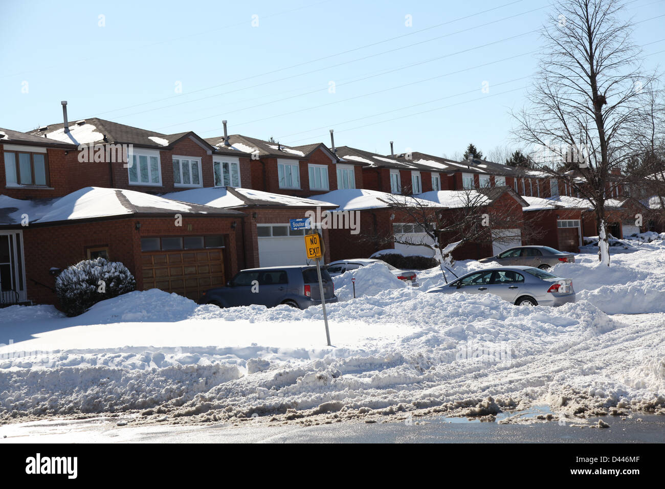 Residential area snow hi-res stock photography and images - Alamy