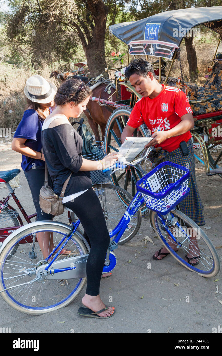 Tourist asking for directions hi-res stock photography and images - Alamy