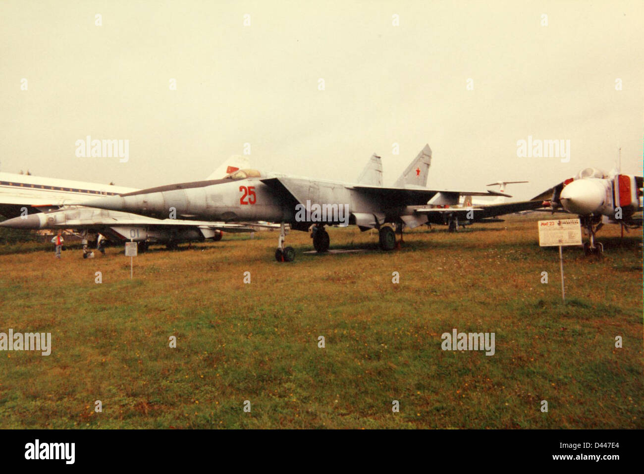 Mig mig 25 hi-res stock photography and images - Alamy