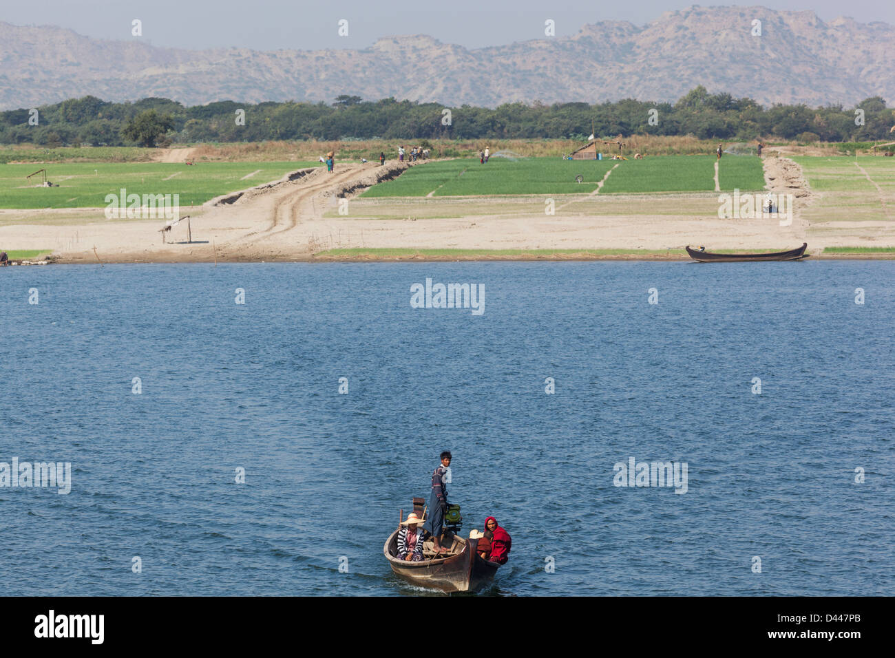 Myanmar, Bagan, Boat Crossing the Ayeyarwady River Stock Photo - Alamy