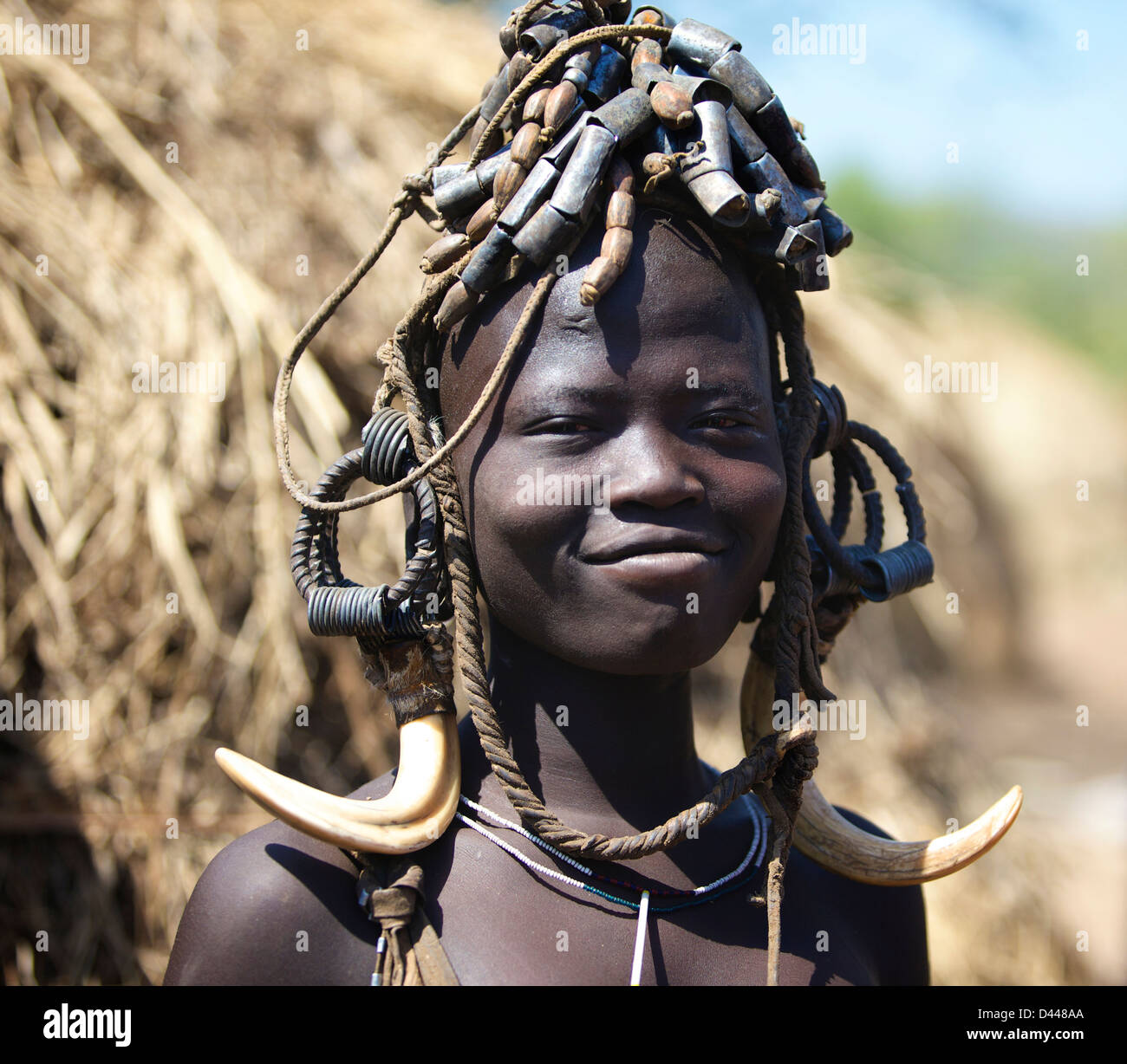 Tribal girl hi-res stock photography and images - Alamy