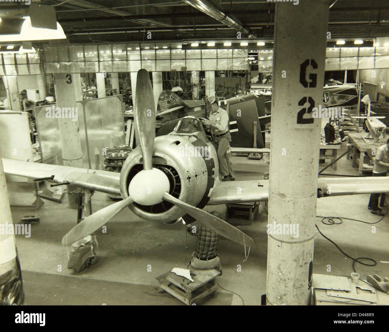 The Mitsubishi A6M Zero was a long-range carrier-based fighter used by ...