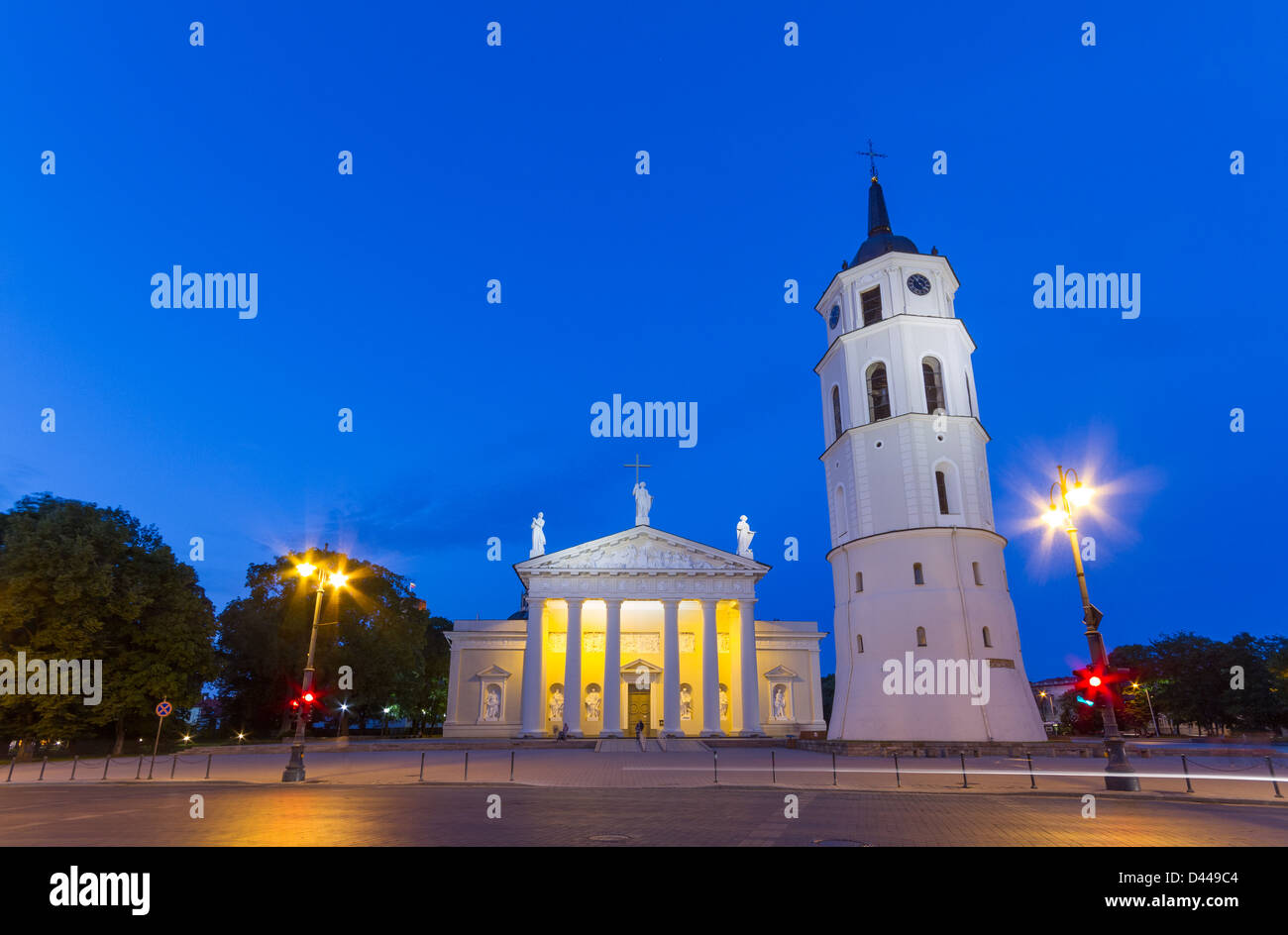 Vilnius lithuania famous buildings hi-res stock photography and images ...