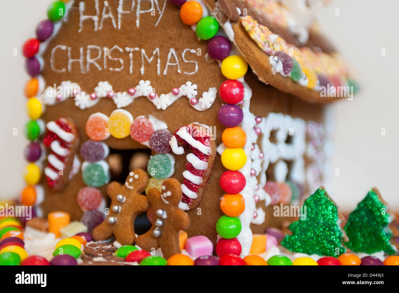 Gingerbread facade hi-res stock photography and images - Alamy