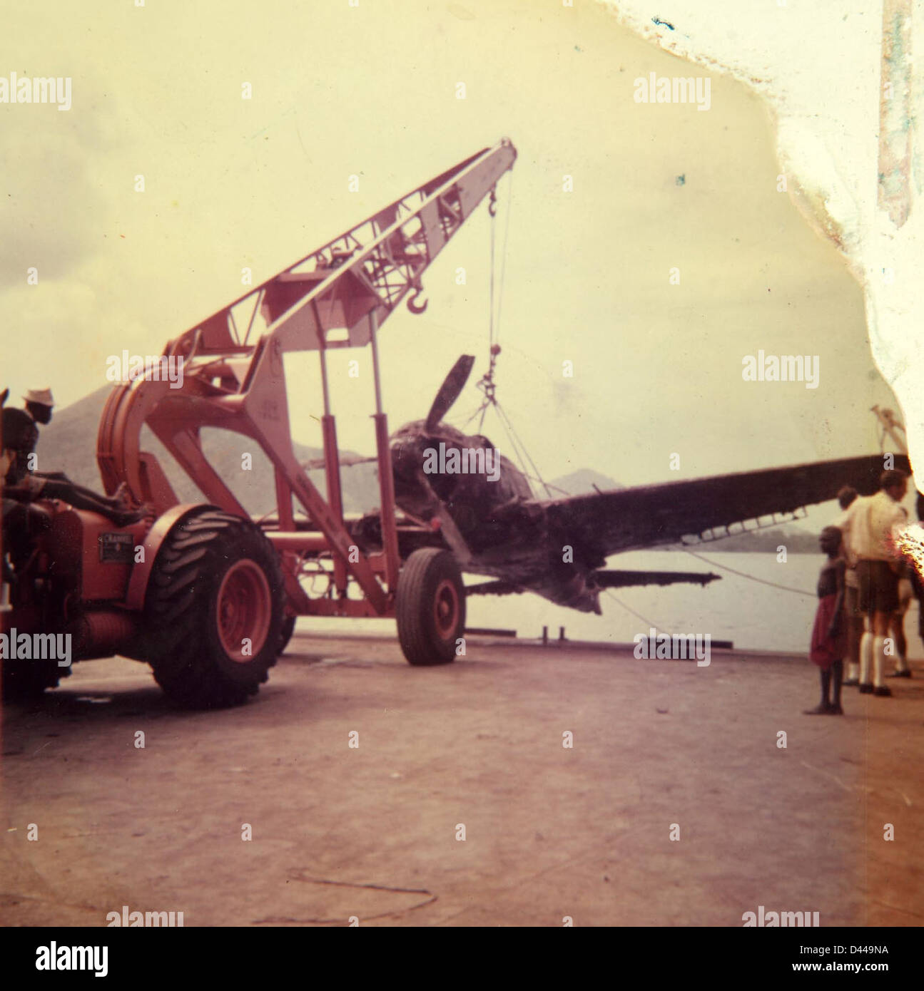 The Mitsubishi A6M Zero was a carrier-based fighter aircraft used by ...