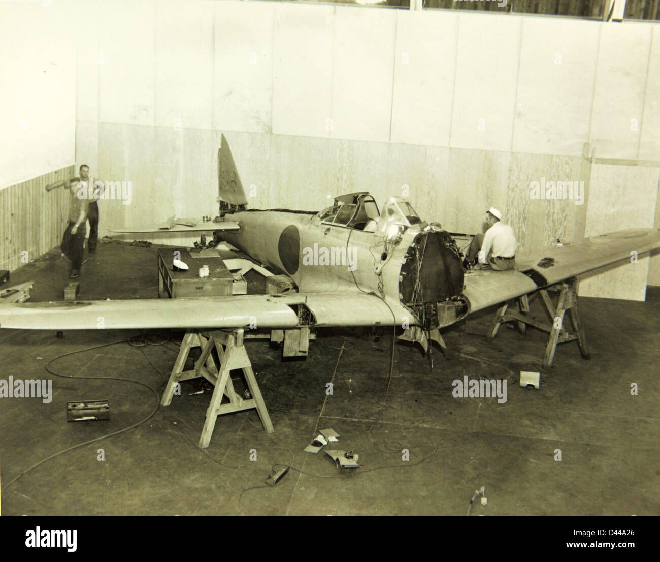 The Mitsubishi A6M Zero was a Japanese carrier-based fighter aircraft ...