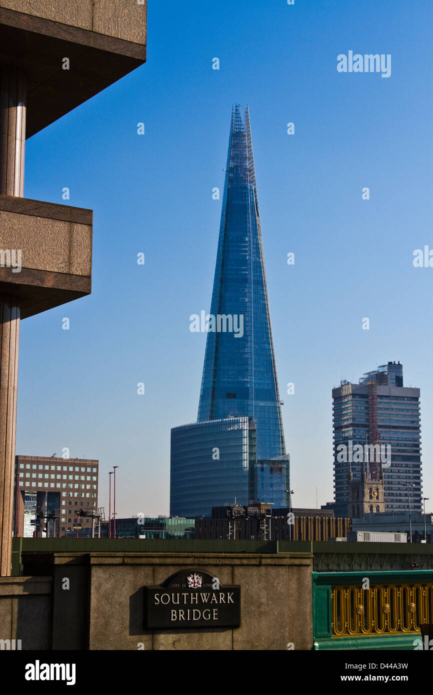The Shard London bridge Stock Photo - Alamy