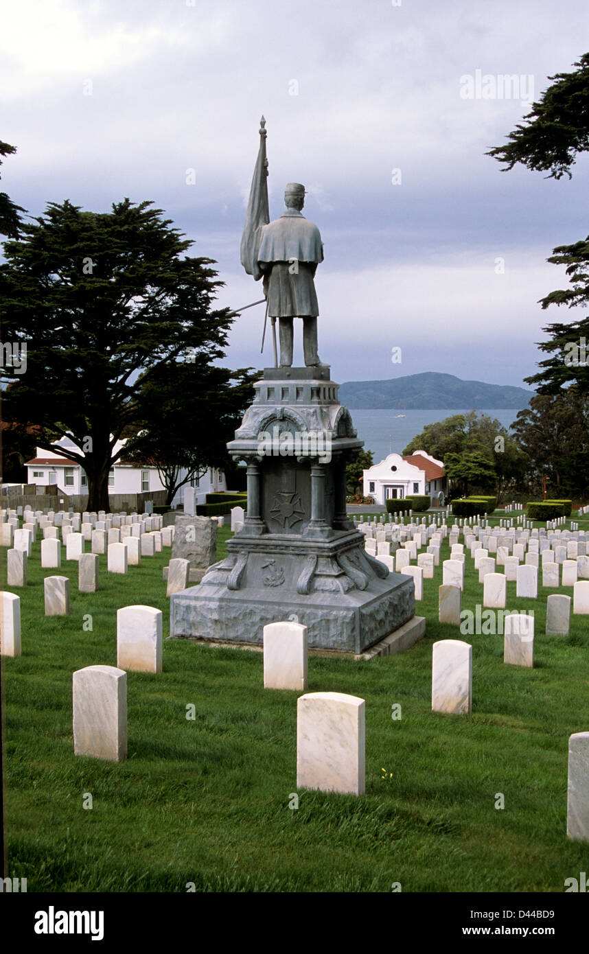 Civil war memorial statue stands guard gravestones in the Presidio Of ...