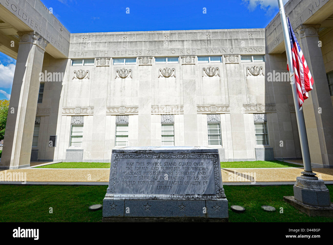 War memorial building jackson mississippi hi-res stock photography and ...