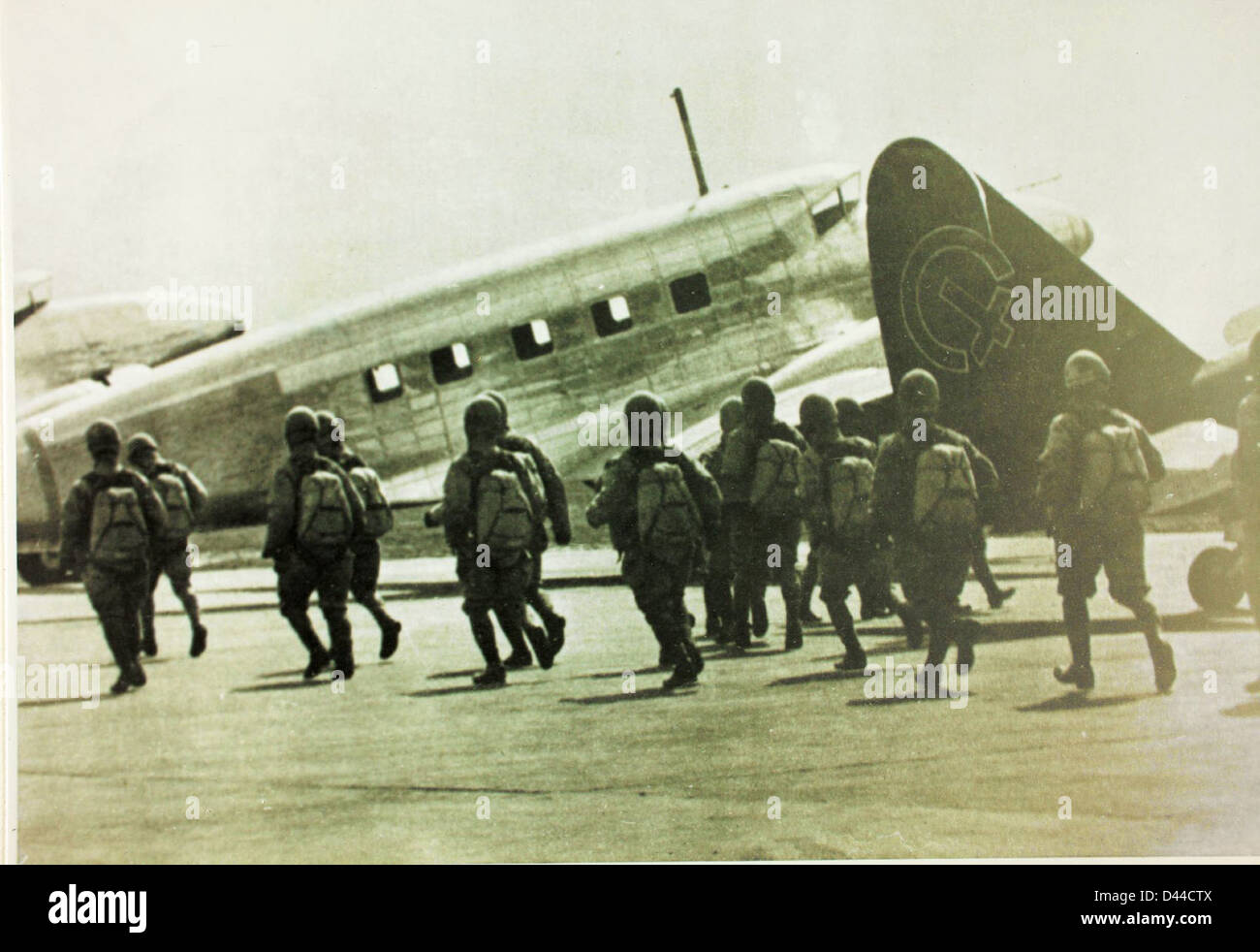 The Nakajima Ki-34 'Thora' was a Japanese military transport aircraft ...