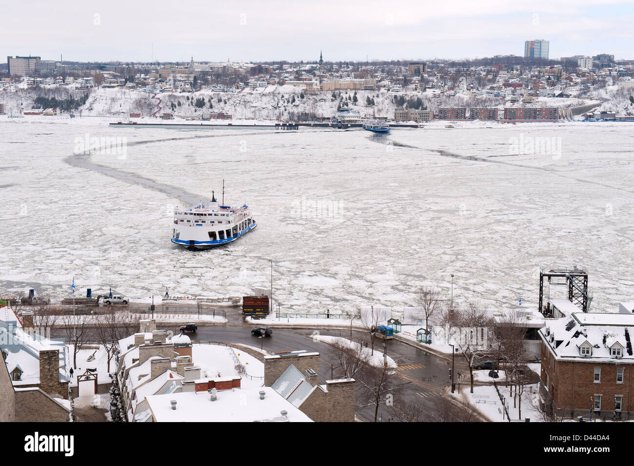 Ferry crossing the St Lawrence river between Lévis and Québec City ...