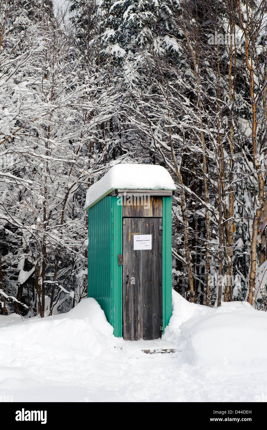 Outhouse hi-res stock photography and images - Alamy