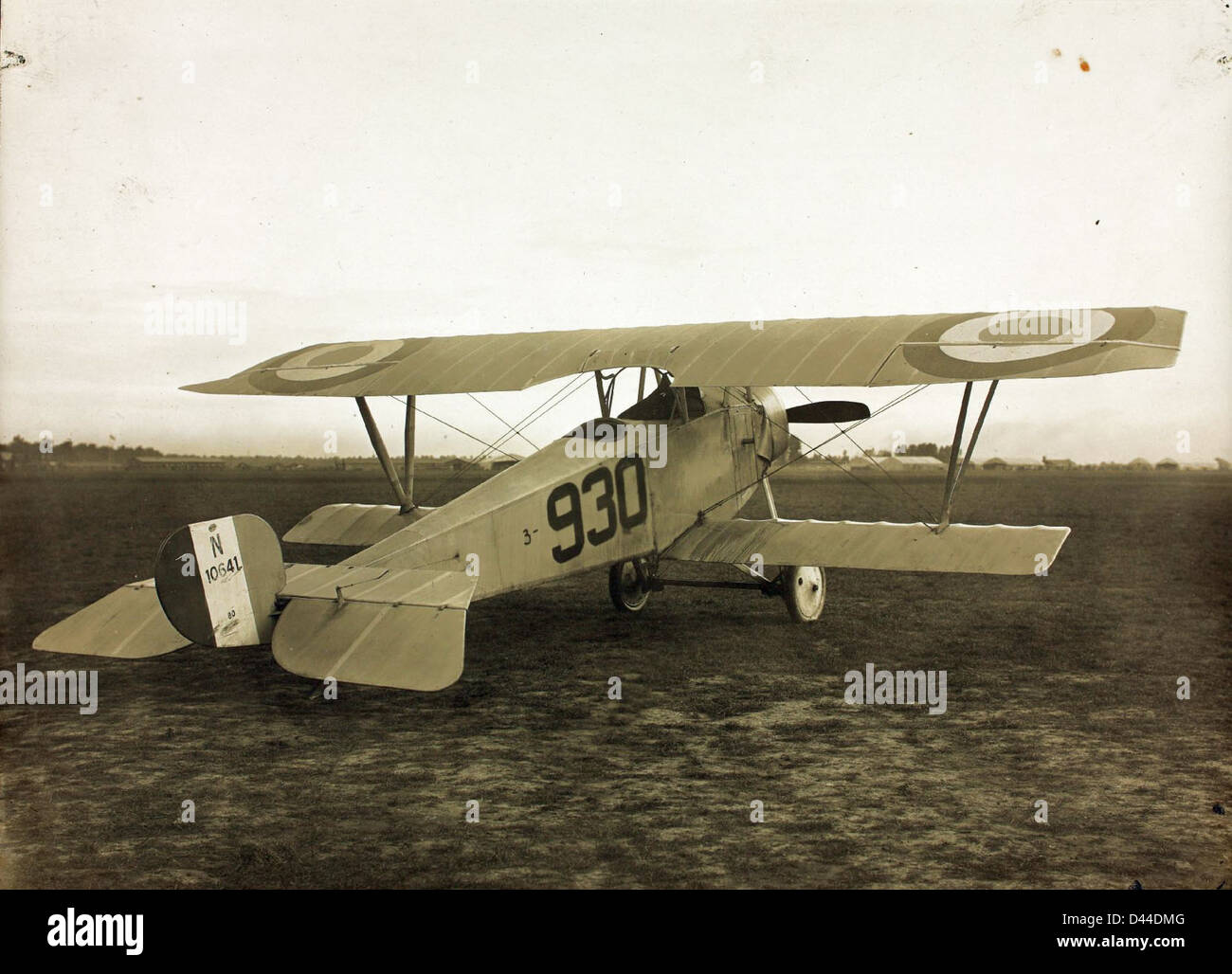 The Nieuport 80 E2 was an early 20th-century French biplane, often ...