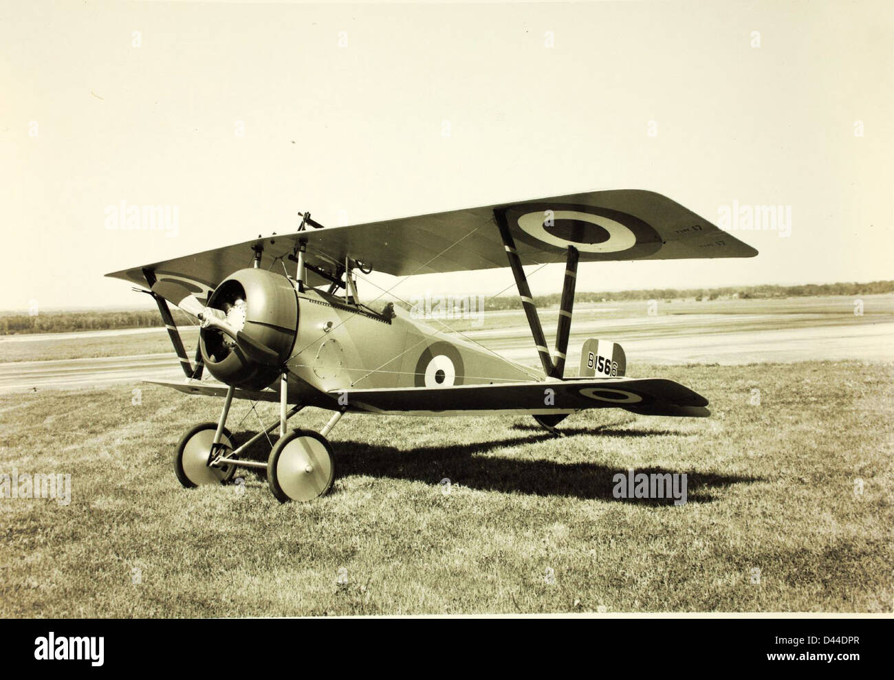 The Nieuport 17 was a French biplane used during World War I. It was ...