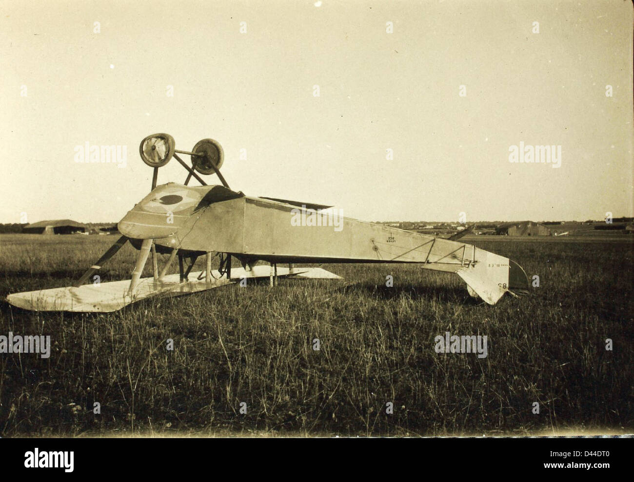 The Nieuport Type 81 E2 17 was a French reconnaissance aircraft used ...