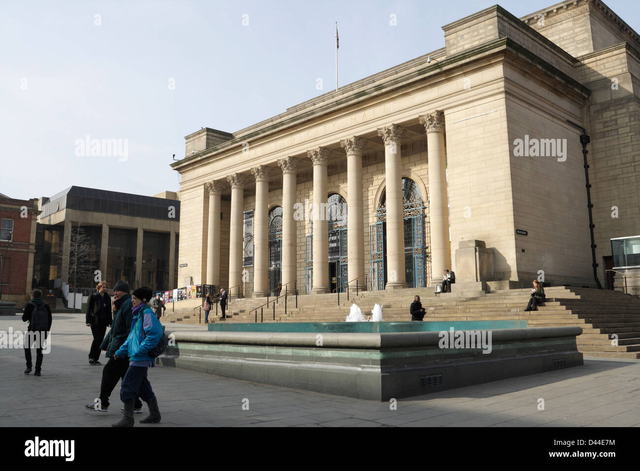 City hall concert hi-res stock photography and images - Alamy