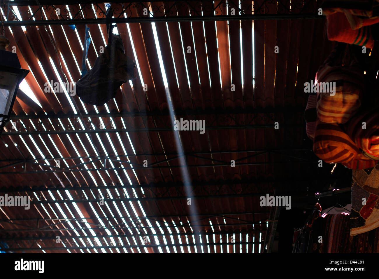 Sun through roof hi-res stock photography and images - Alamy