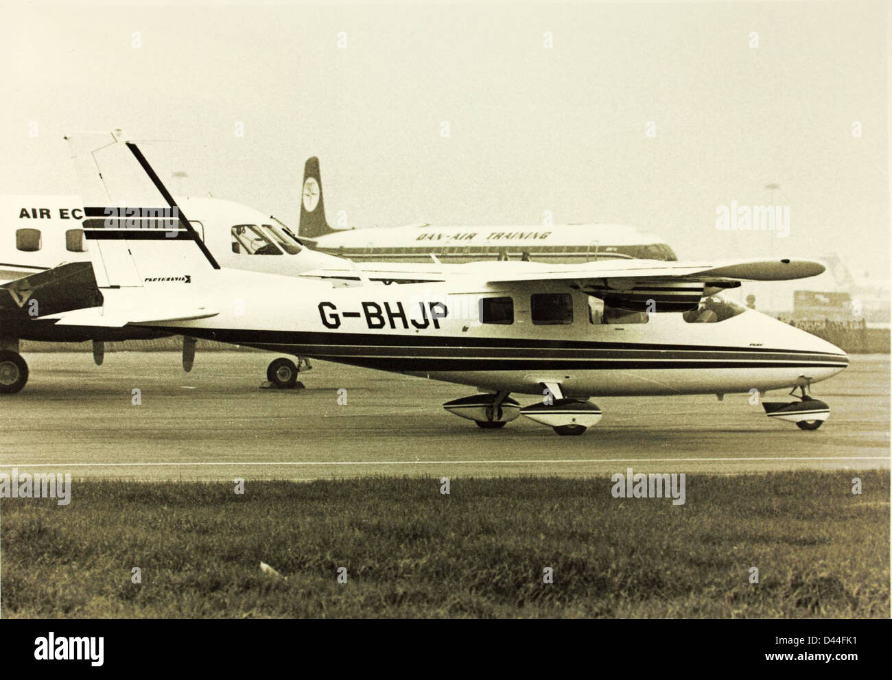 Partenavia hi-res stock photography and images - Alamy