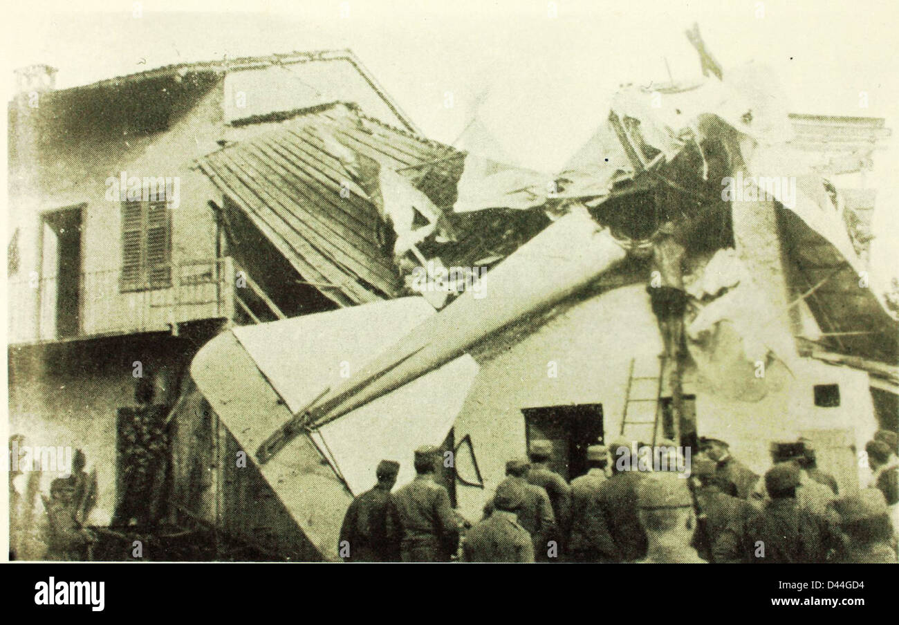 The Phönix C.I was a German reconnaissance biplane used during World ...