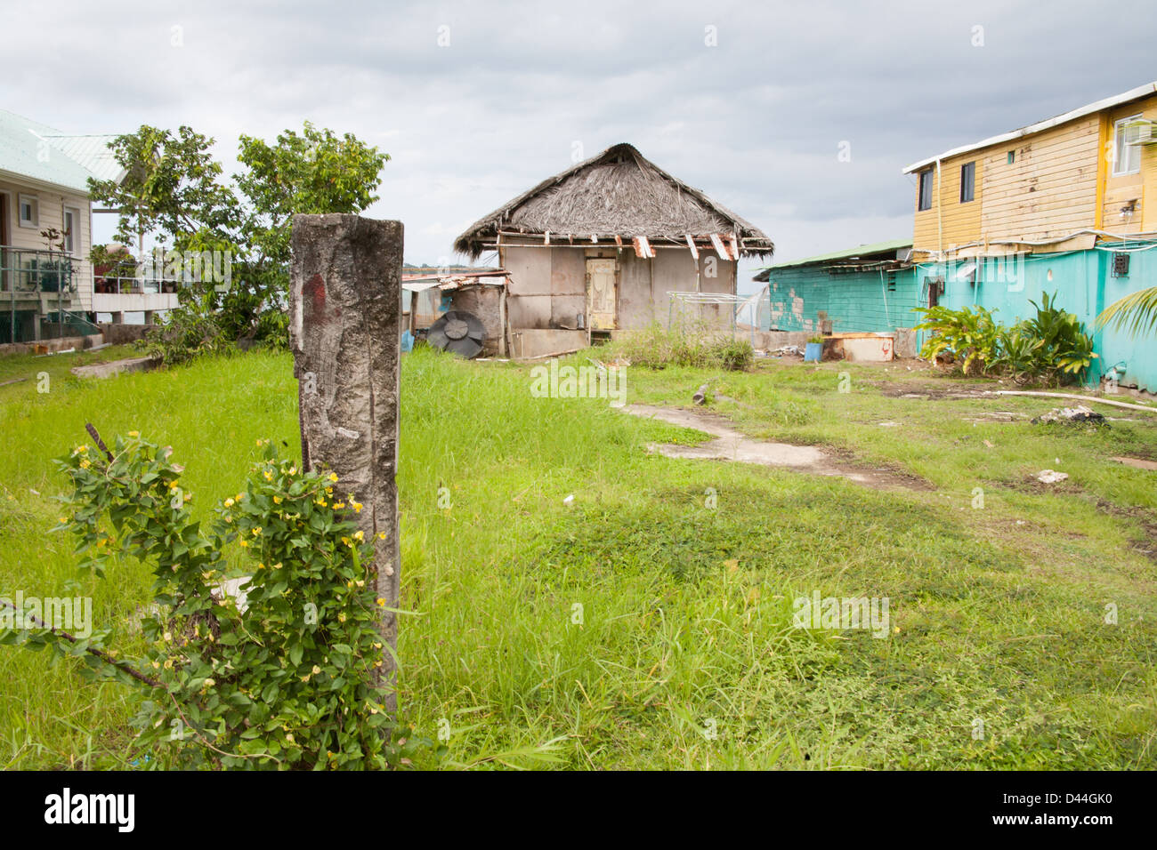 A shanty house hi-res stock photography and images - Alamy