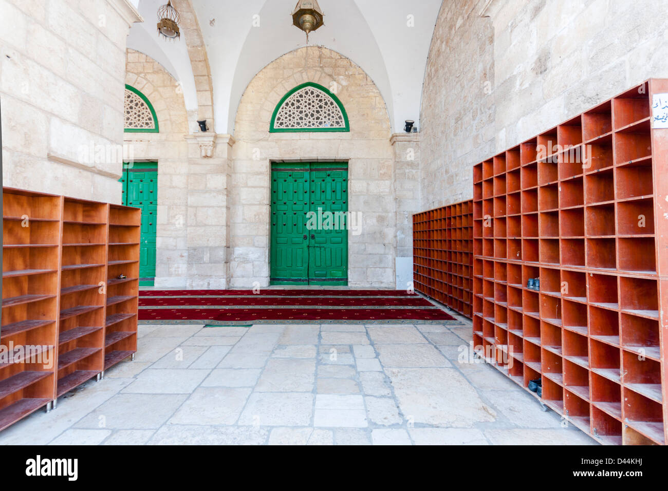Mosque shelf hi-res stock photography and images - Alamy