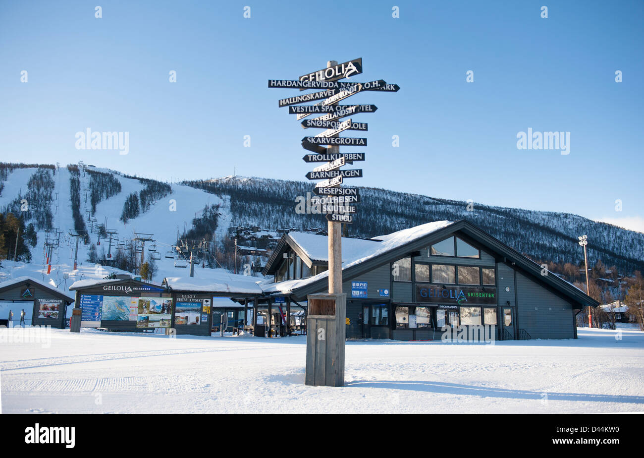 Marker giving directions at the Geilolia Skisenter in Geilo, Norway ...