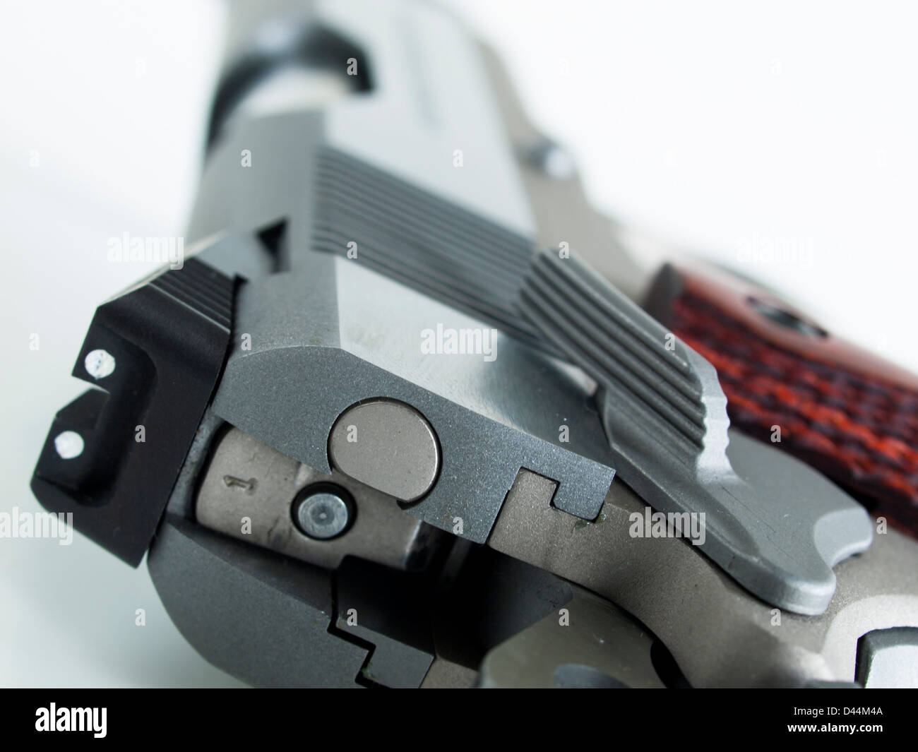 Colt 1911 Commander is a single-action, semi-automatic, magazine-fed ...