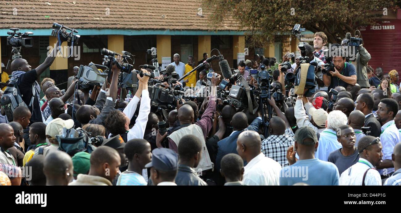 Kibera primary school hi-res stock photography and images - Alamy