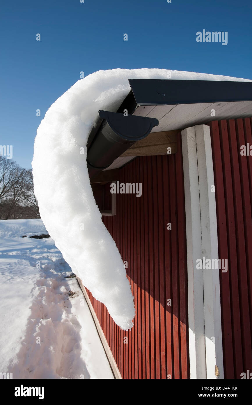 Ice sliding off roof hi-res stock photography and images - Alamy Ice sliding off roof hi-res stock photography and images - Alamy